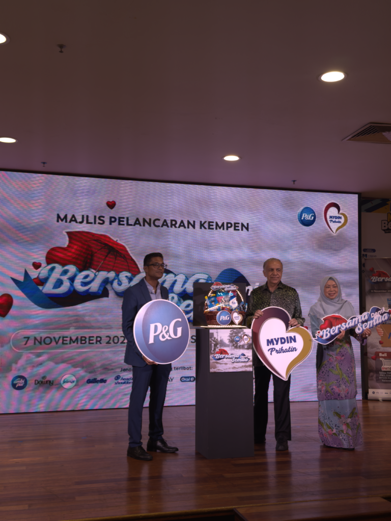 ‘Bersama Untuk Semua’: P&G, Mydin Lancar Tabung Bantuan Mangsa Banjir - Sinaran Wanita