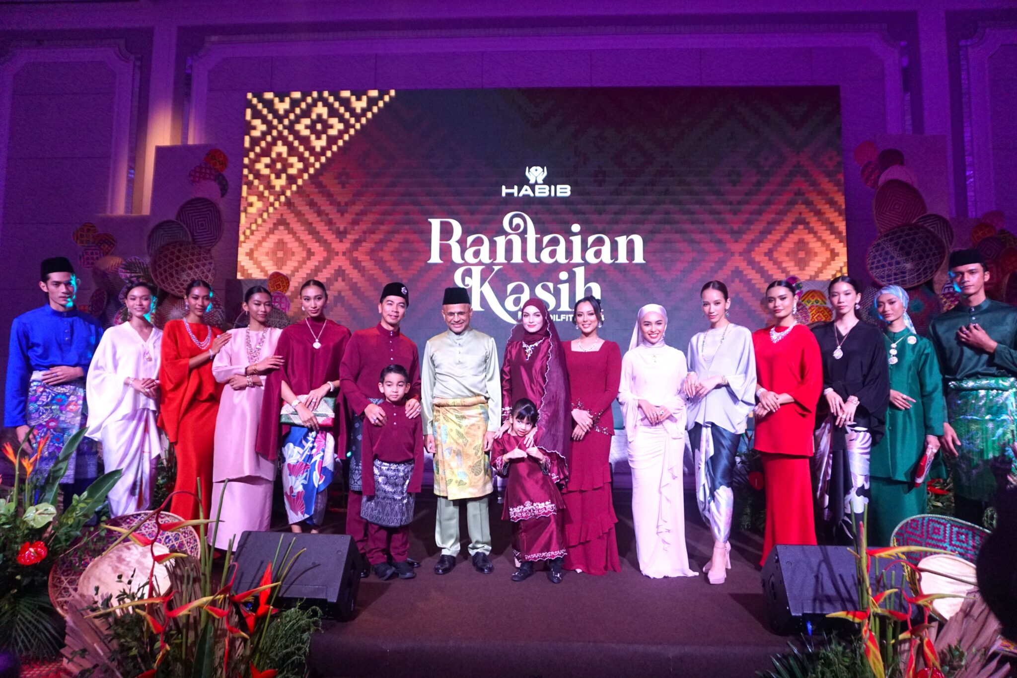 Seni Anyaman Diabadikan Menjadi Simbol Ikatan Rantaian Kasih Di Aidilfitri 2024 HABIB - Sinaran ...